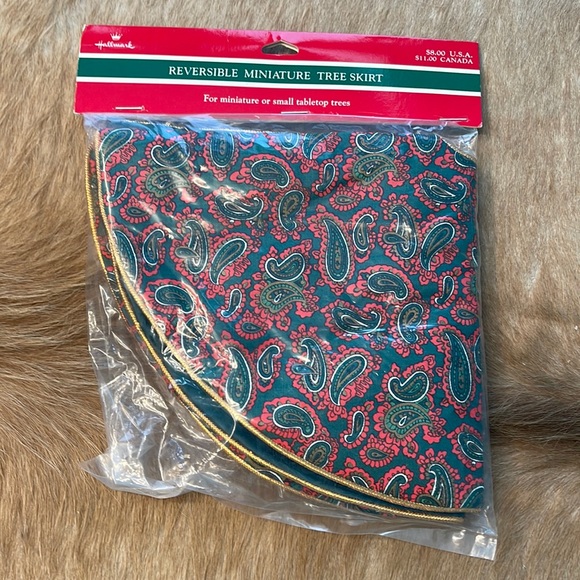 Hallmark | Holiday | New Vintage Mini Tree Skirt By Hallmark | Poshmark